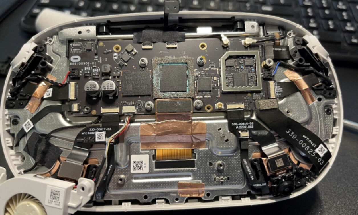 Tear Down: Meta Quest 2 VR Headset - Embedded Computing Design